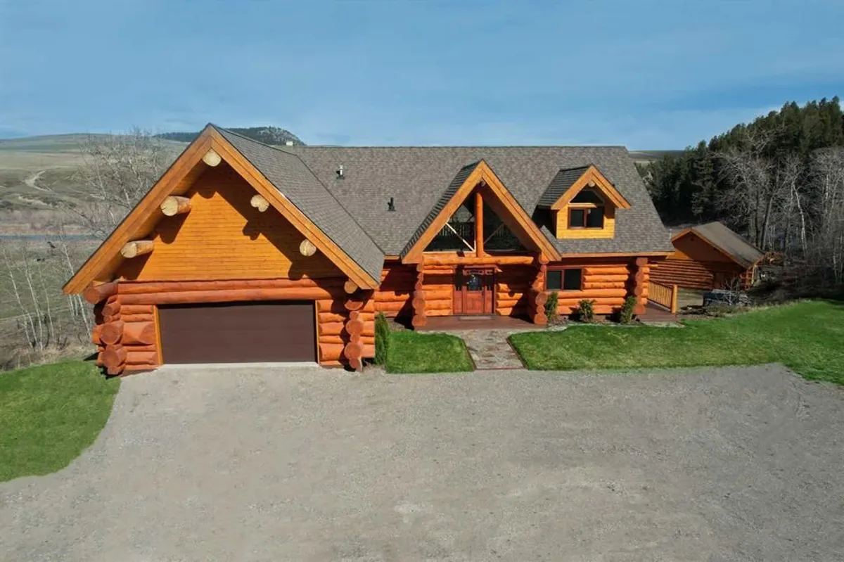 1327 Township Road 8-4, Rural Pincher Creek No. 9, M.D. of, Alberta | Wahi