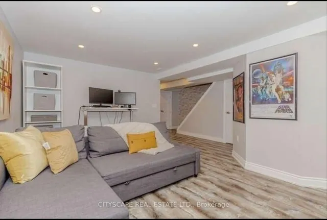 152 Kenwood Ave - A Powerful Real Estate Website | Mirror Real Estate